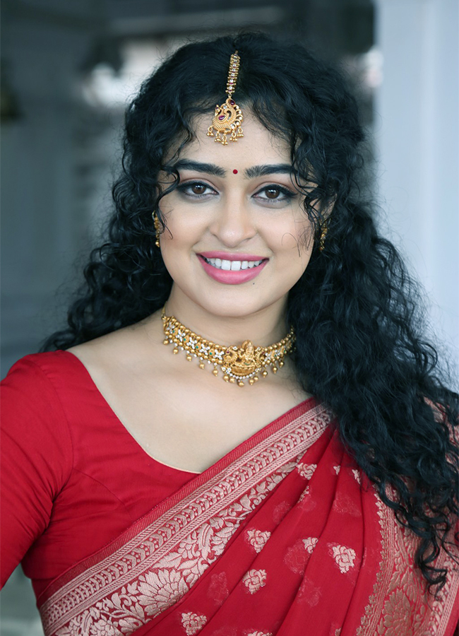 రెడ్ చీరలో RGV గర్ల్ అప్సర రాణి హాట్ ట్రీట్ (ఫొటోలు) | Actress Apsara Rani Hot Photoshoot Stills ...